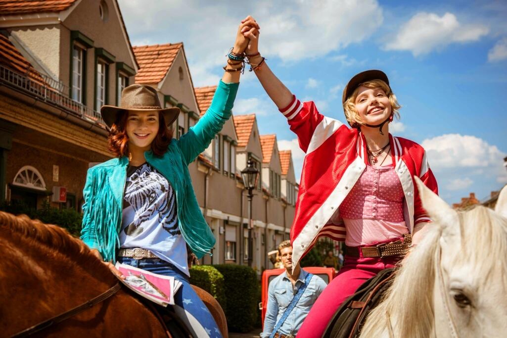 Bibi & Tina - Voll verhext | Schauspieler & Crew | Moviepilot.de